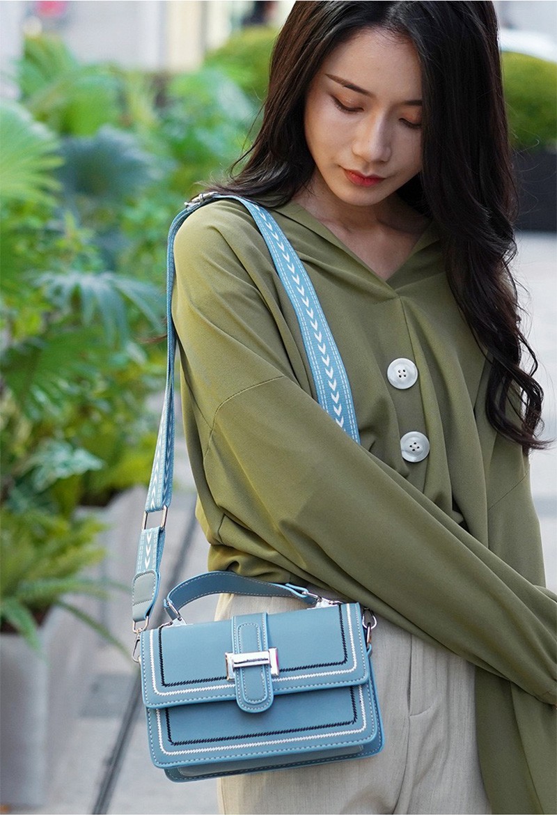 ᐈ Купити Жіноча сумка крос боді Corinne блакитна, ціна, якість — Bagtone.ua